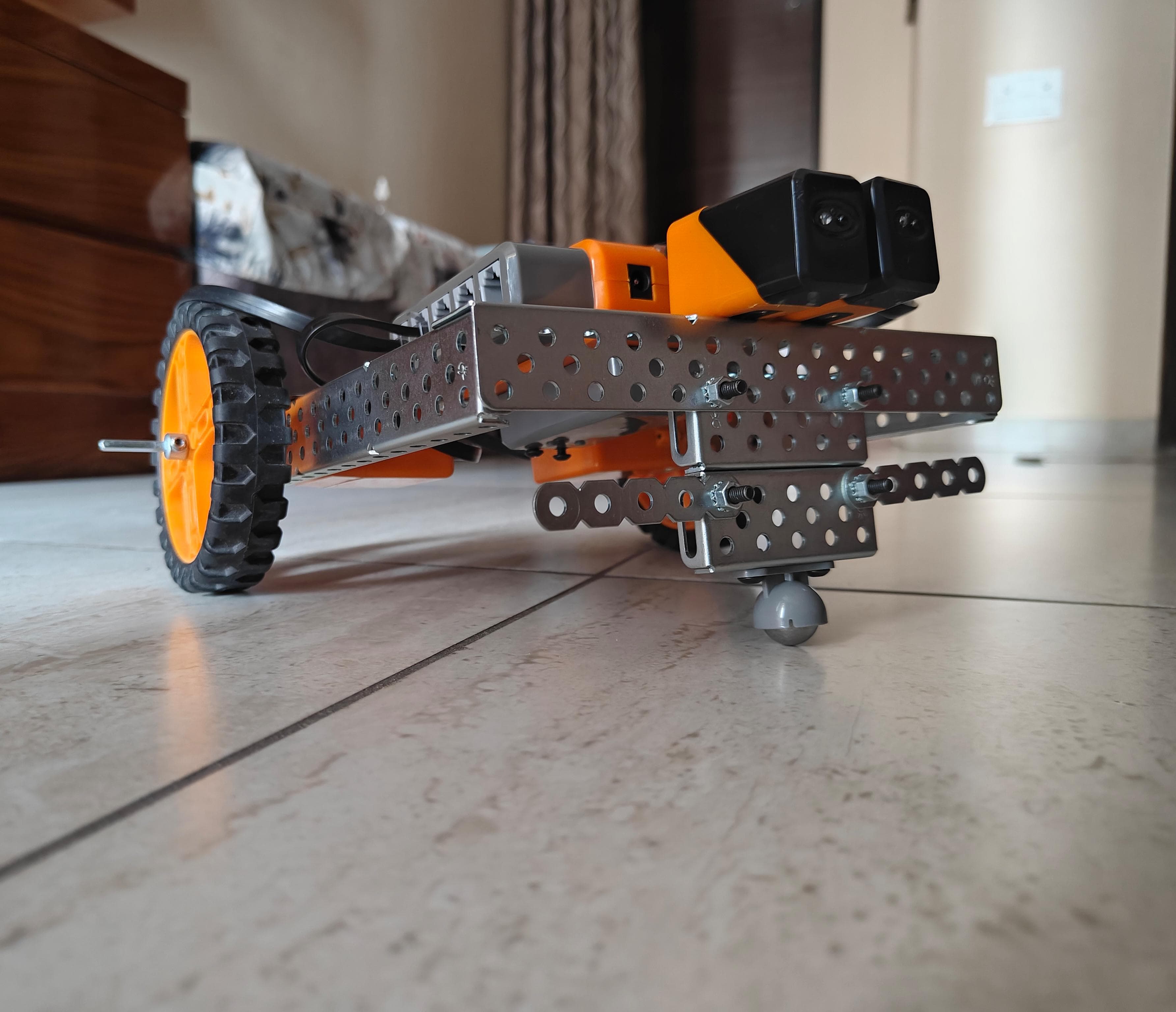 Hand Follower - Avishkaar Project