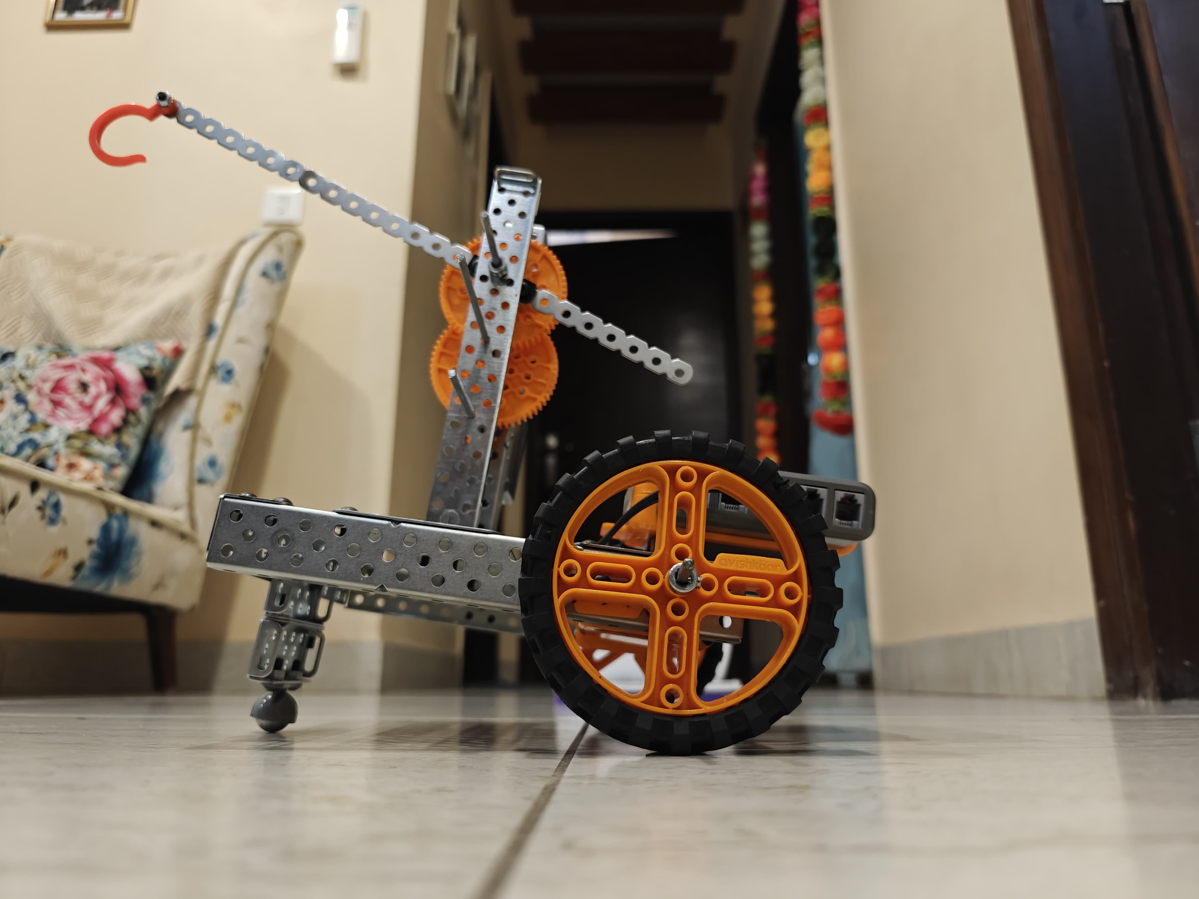 Robotic Crane - Avishkaar Project