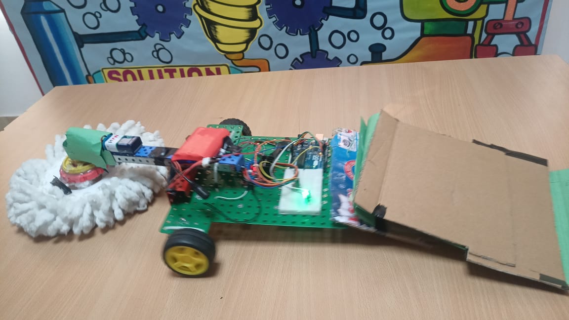 Hand Gesture Cleaning Robot - Avishkaar Project