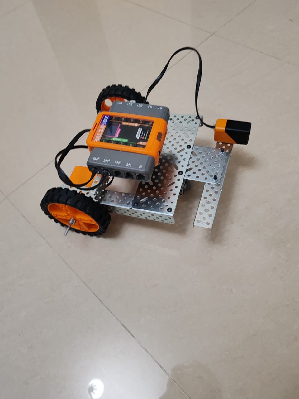 Hand Folower - Avishkaar Project