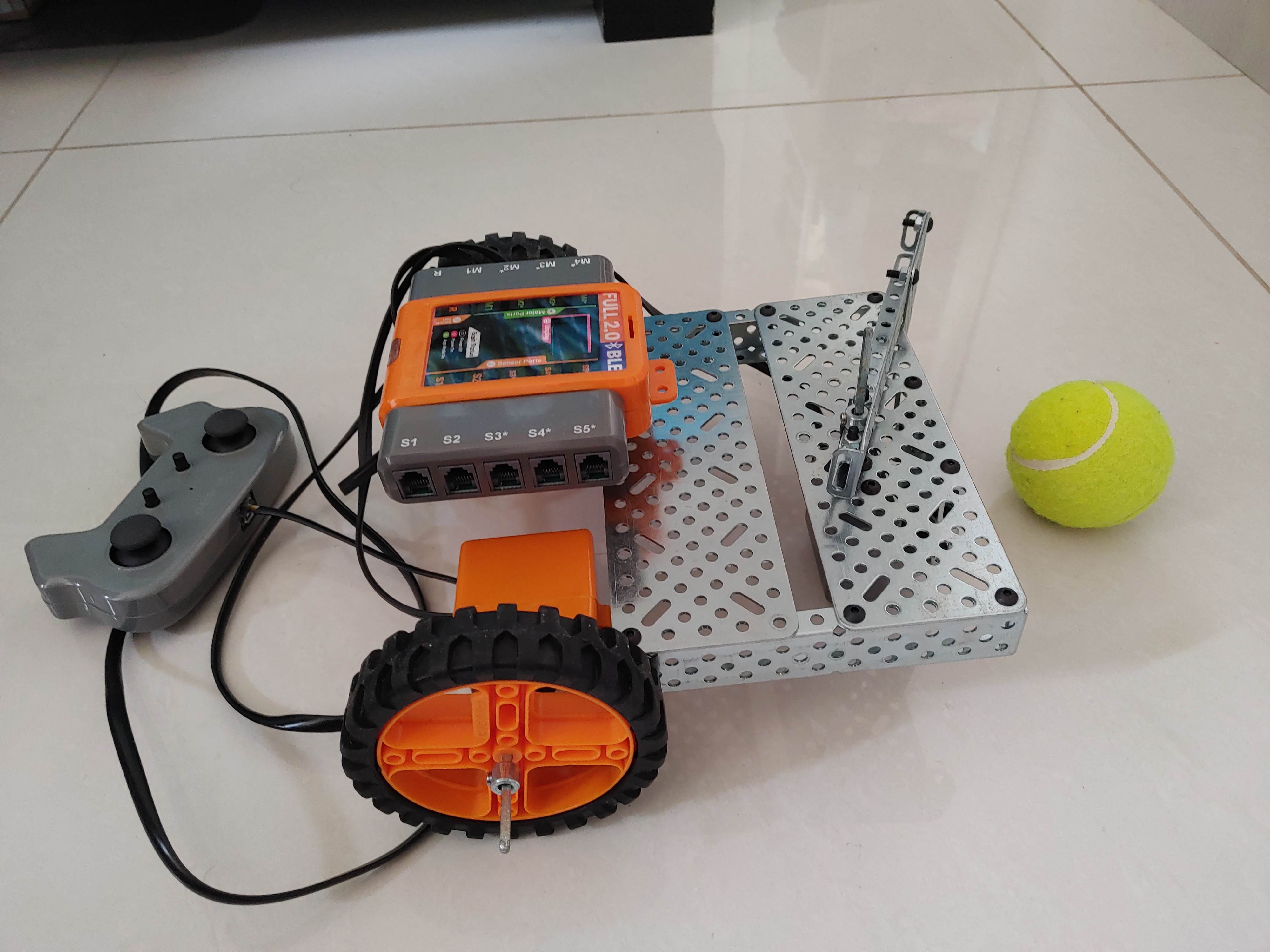Football Robot - Avishkaar Project