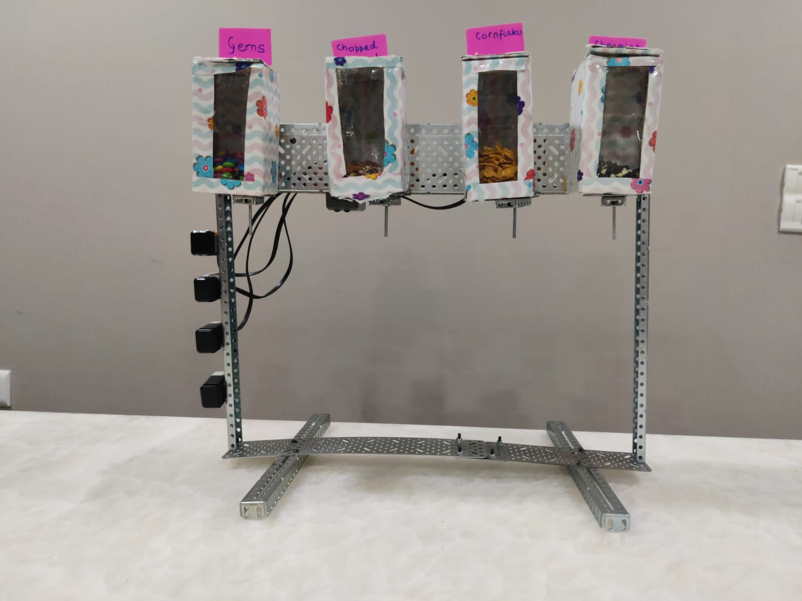 Ice Cream Topper Machine - Avishkaar Project