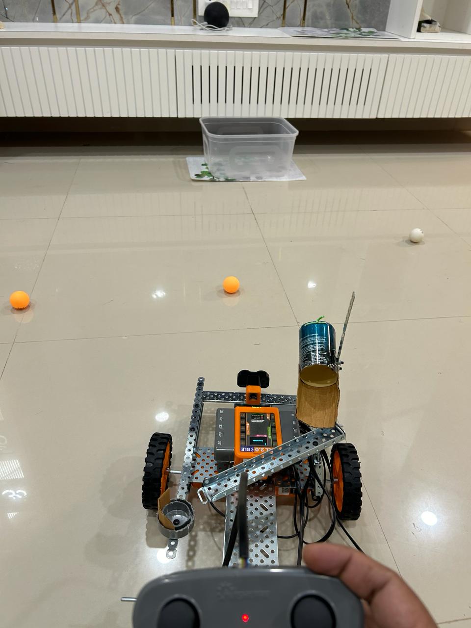 Ball Picker and Shooter Robot - Avishkaar Project