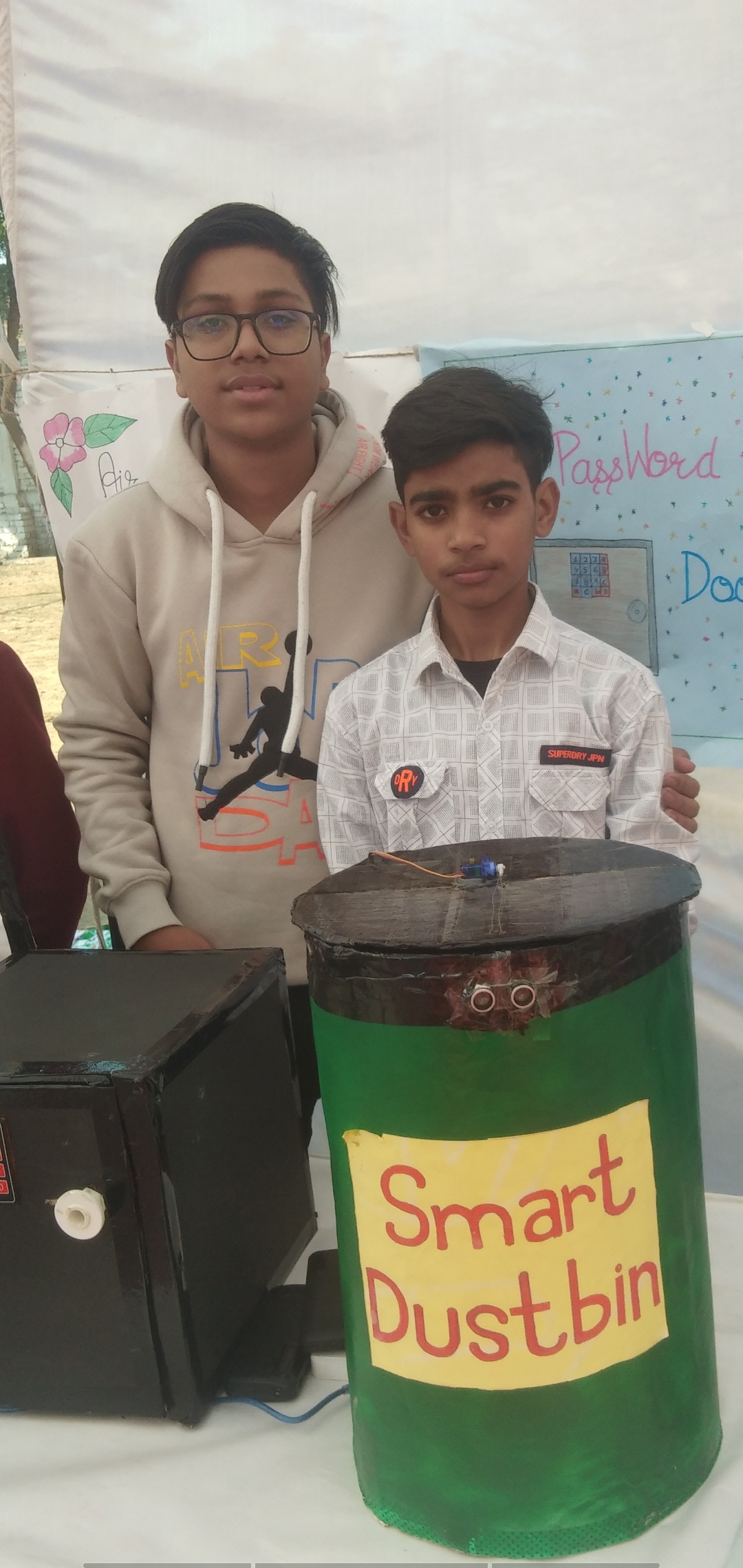 Smart dustbin - Avishkaar Project