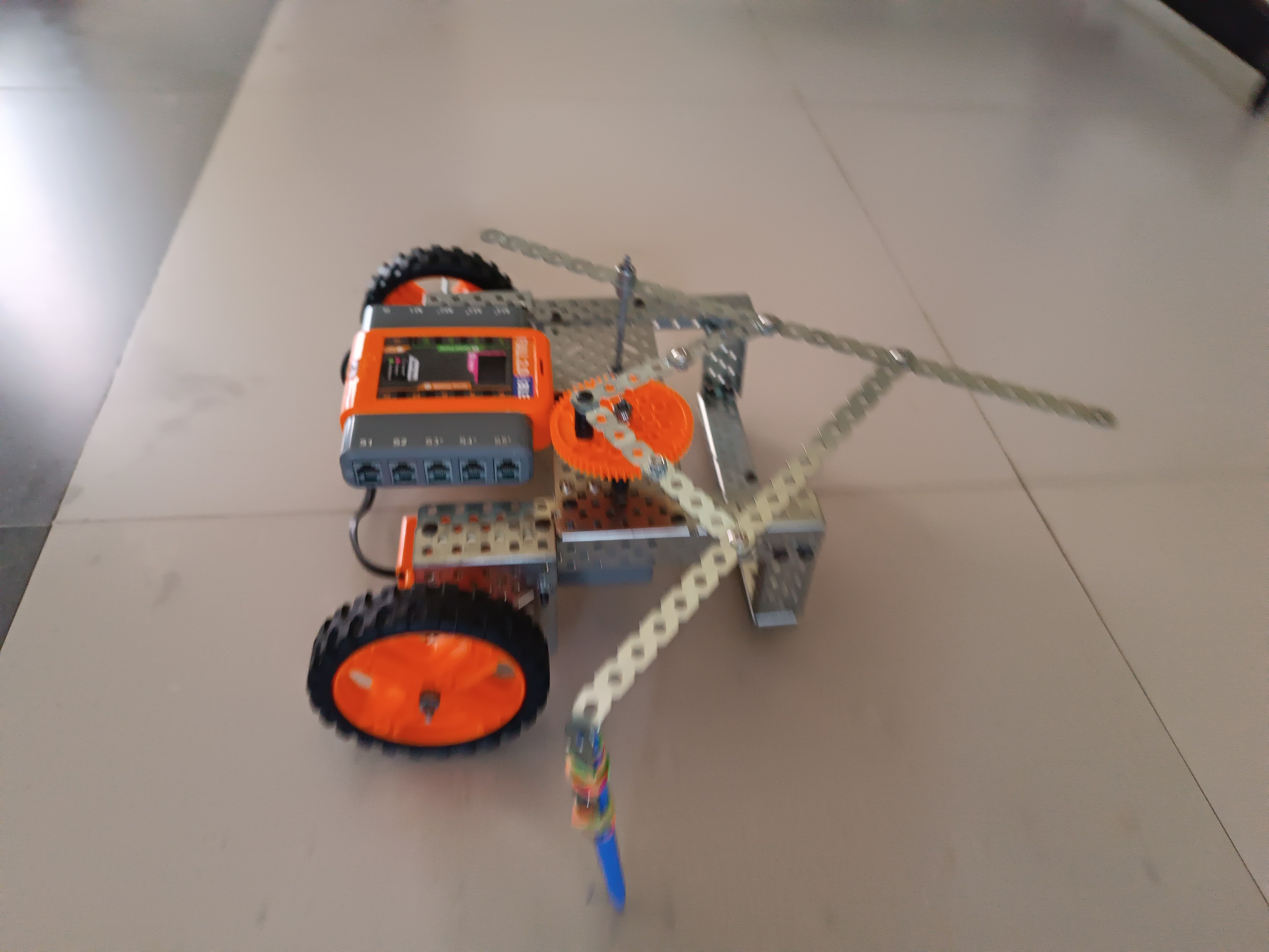 Pattern Drawing bot - Avishkaar Project