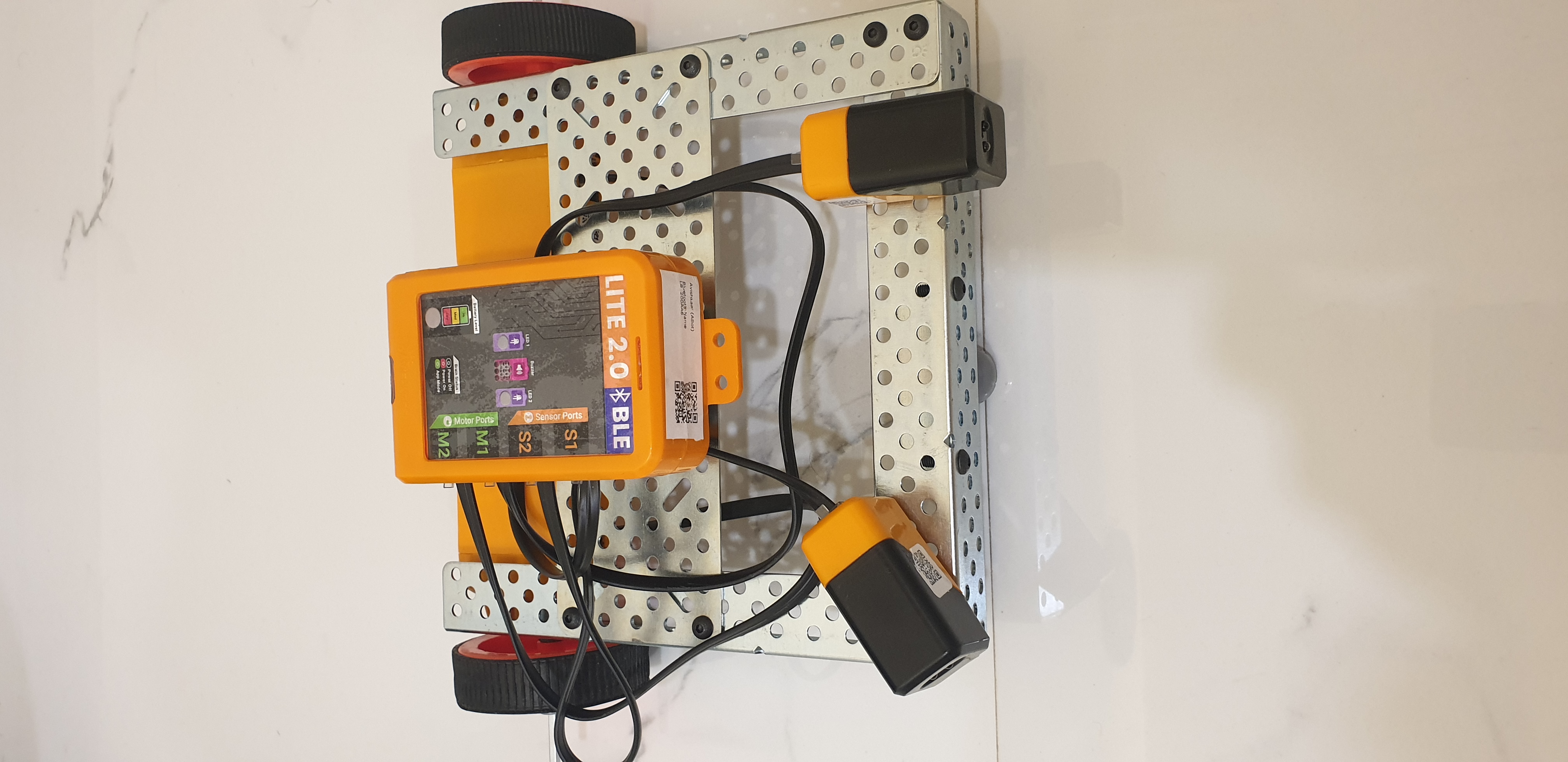 Spinning Robo Car - Avishkaar Project