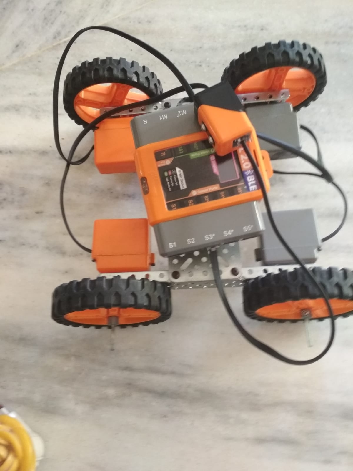 color sensor robo - Avishkaar Project