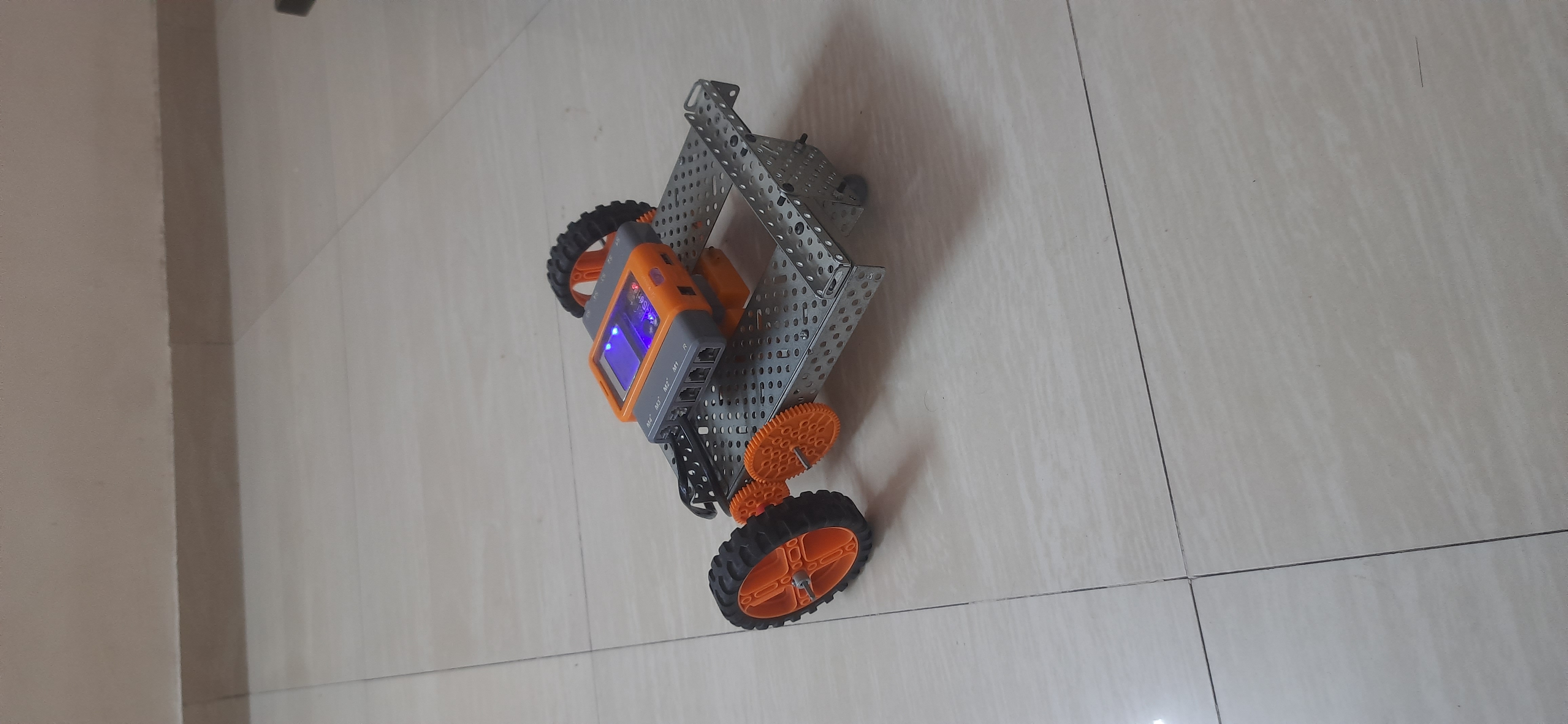 Geared Bot - Avishkaar Project