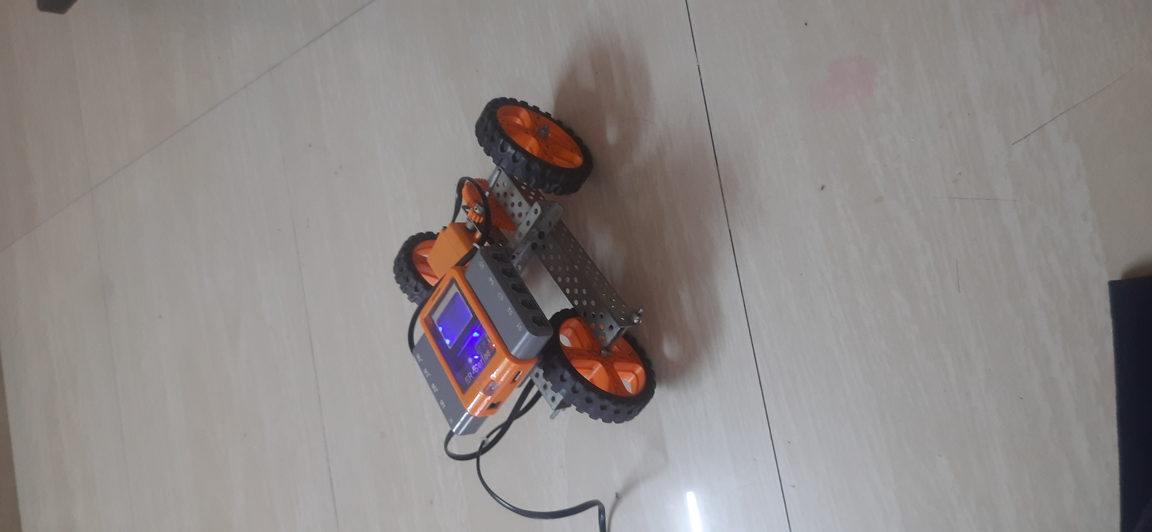 Three Wheel Bot - Avishkaar Project