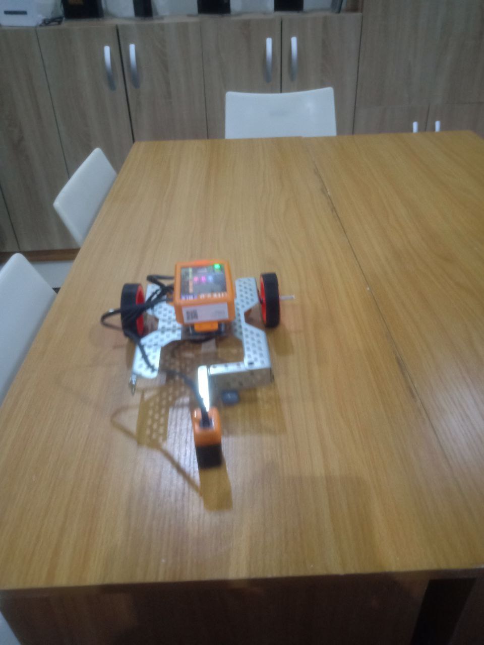 Edge Avoidance Bot - Avishkaar Project