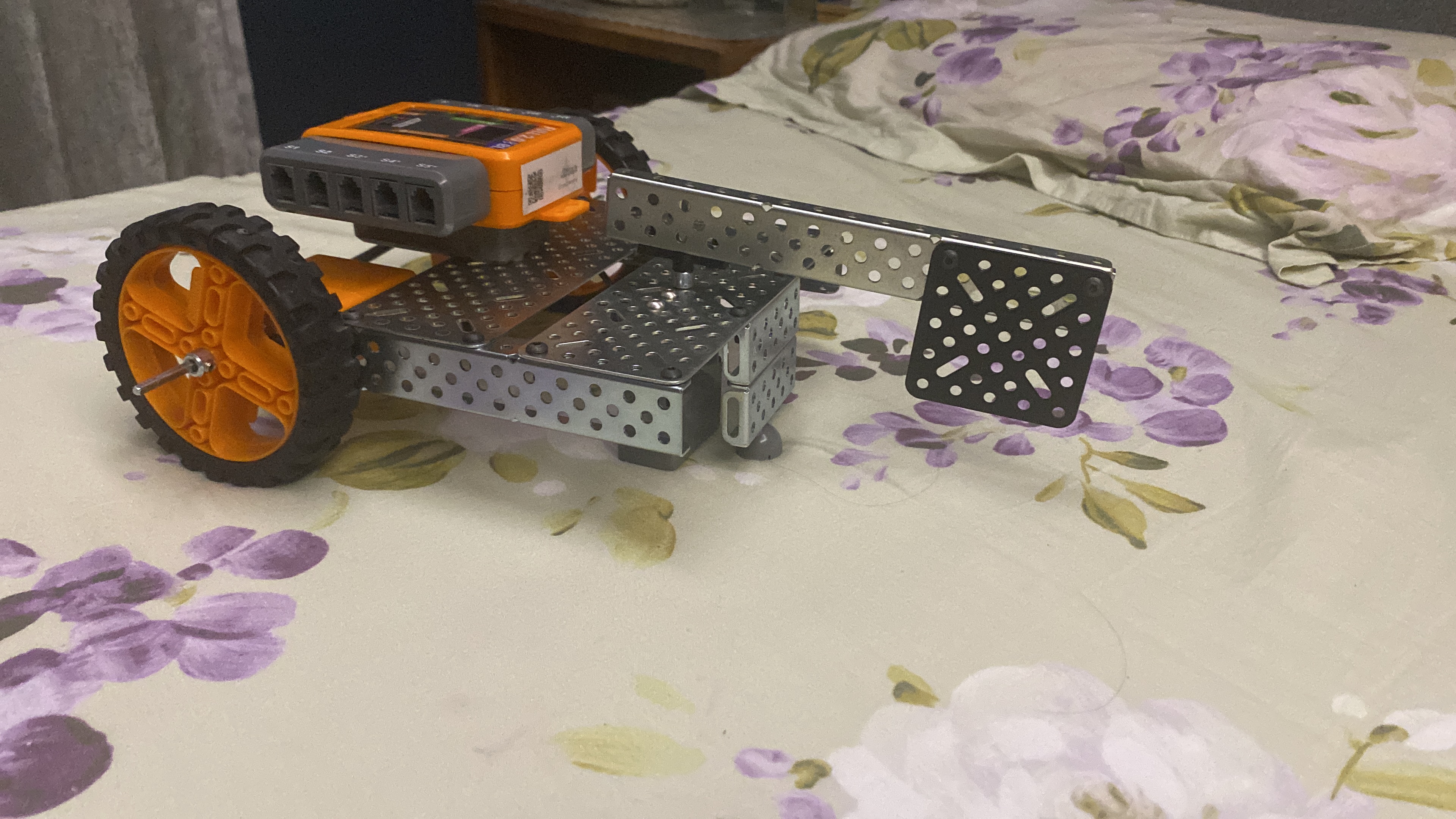 Soccer Bot with App - Avishkaar Project
