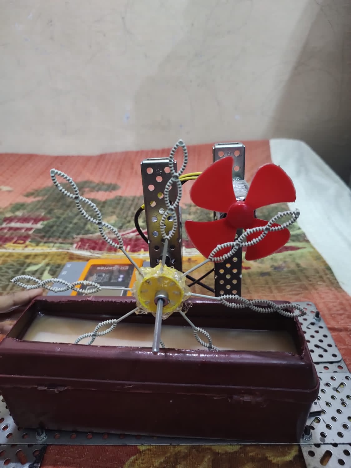 AUTOMATIC BUBBLE MACHINE - Avishkaar Project