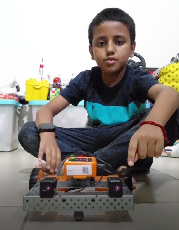 First project move my robot - Avishkaar Project